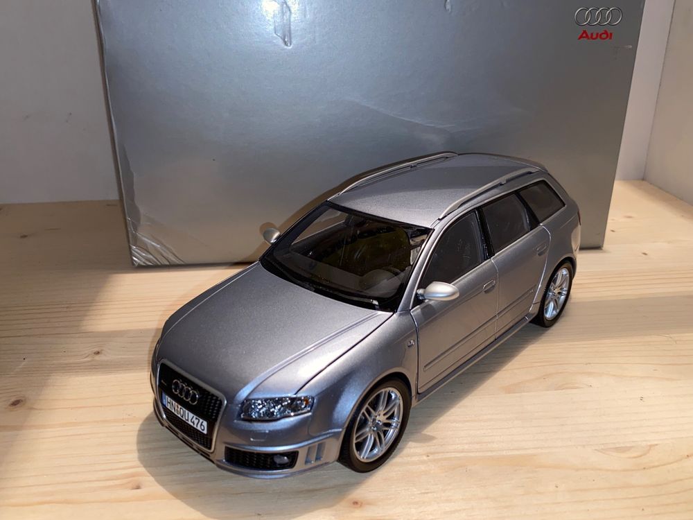 Audi RS4 B7 Avant 1/18 TOP RAR!! ALL Open - Minichamps (Neu (gemäss ...