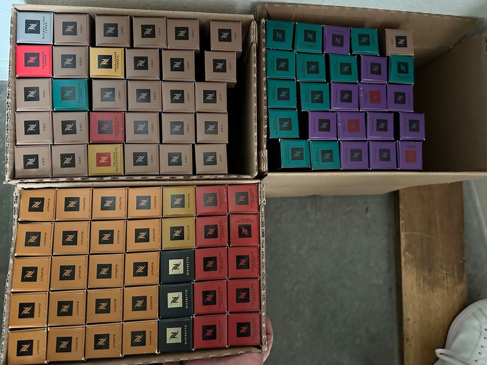 Nespresso Kappseln 900 stk Neu + DESCALING (Neu und originalverpackt ...