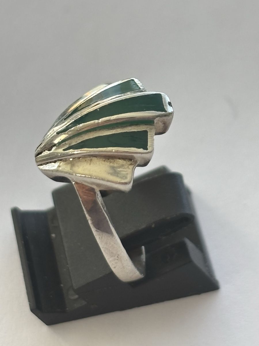 Silberring mit grünem Email , Vintage Stil, Top Zustand! (Gebraucht) in ...