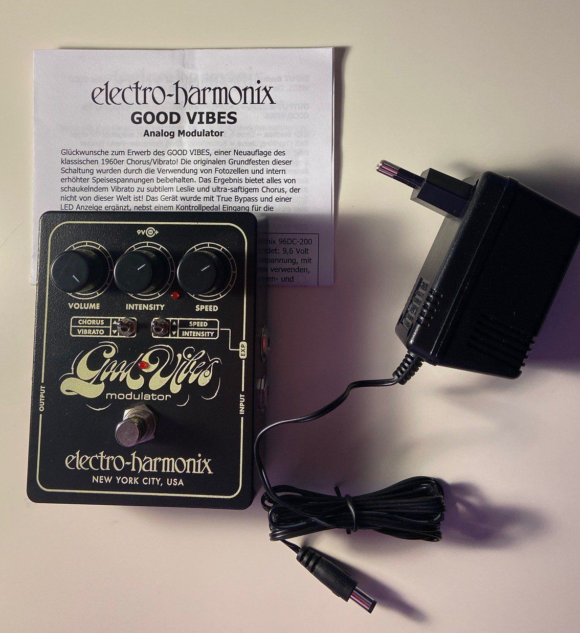 Electro Harmonix Good Vibes Analog Modulator pedal (as new) (Neu und ...