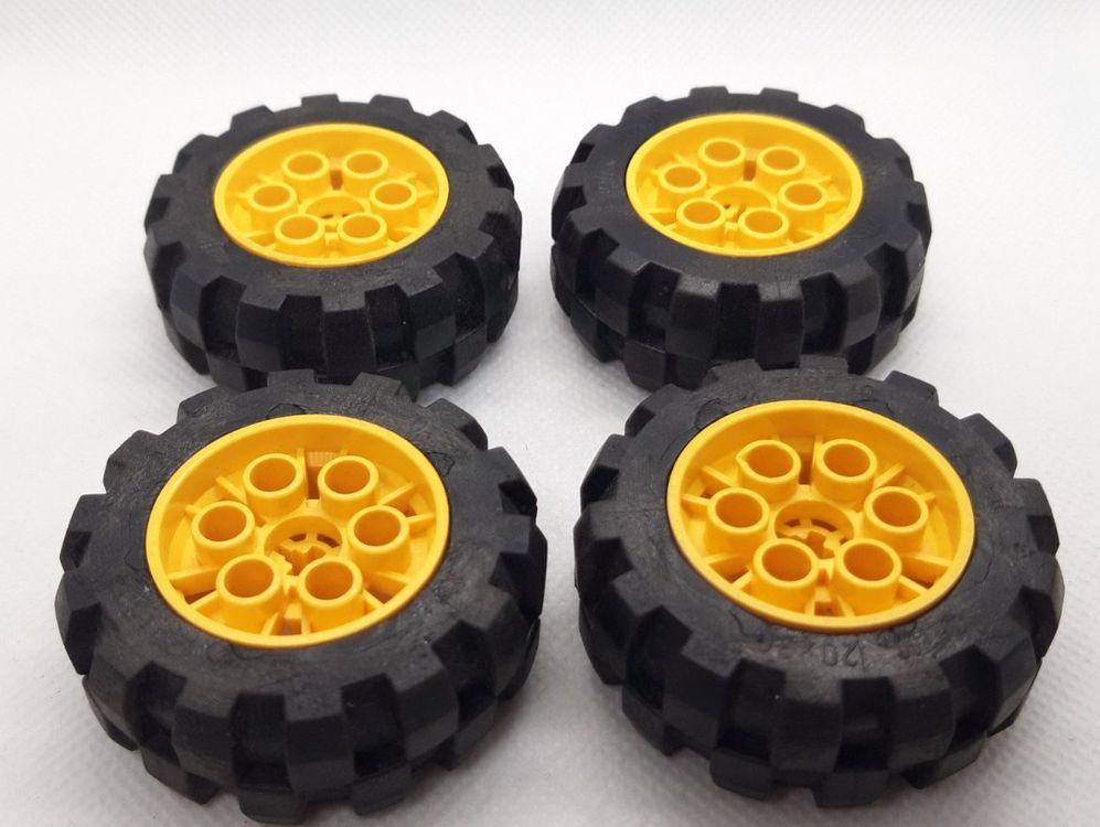 Lego Technic 4 Stk. Rad mit Reifen (Gebraucht) in Inwil für CHF 8 – mit ...