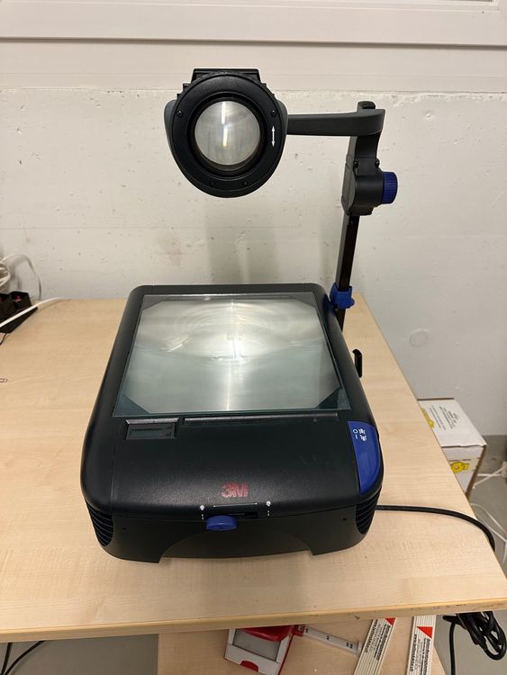 Hellraum Projektor (Gebraucht) in Tagelswangen für CHF 20 – nur Abholung auf Ricardo kaufen