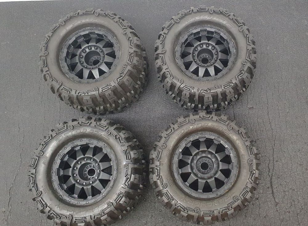 Pro-Line Trencher X 3,8" Reifen mit F-11 17mm 1/2" Offset MT (Gebraucht ...