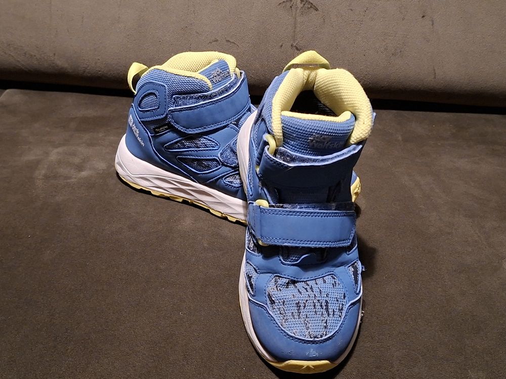 Jack Wolfskin Kinderschuh Gr. 34 (Gebraucht) in Niederlenz für CHF 23 ...