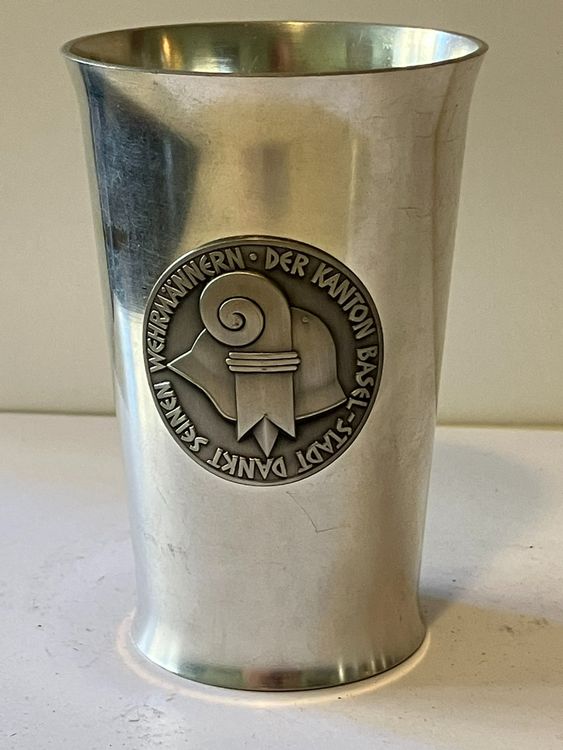 Zinnbecher "Wehrmannen der Stadt Basel" (Gebraucht) in Basel für CHF 5 – mit Lieferung auf ...