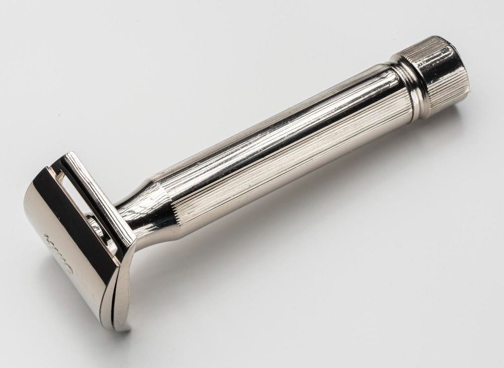 Antiquität Antiker Rasierer Ewir ? | Kaufen auf Ricardo