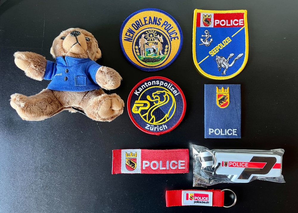 Police Patches und mehr.... (Gebraucht) in Spiez für CHF 25 – mit ...