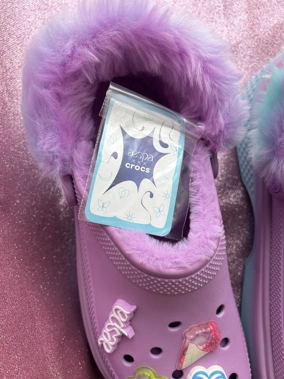 Aespa Crocs exklusive K-Pop collab neu Gr. 44 | Acheter sur Ricardo Aespa Crocs exklusive K-Pop collab neu Gr. 44 | Acheter sur Ricardo
