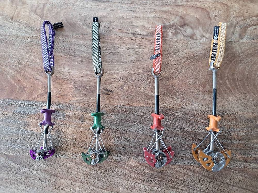 Friends Oméga pacific link (Neuf (Voir description)) à Fribourg pour ...