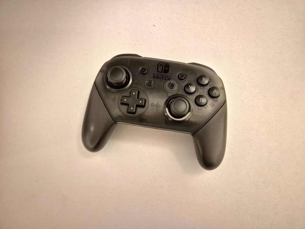 Nintendo Switch Pro Controller | Kaufen auf Ricardo