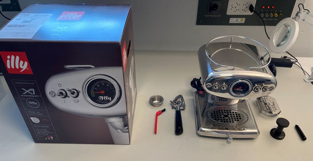 Illy X1 Anniversary Edition Chrom - Ground / ESE (Gebraucht) in für CHF 199 – mit Lieferung auf ...