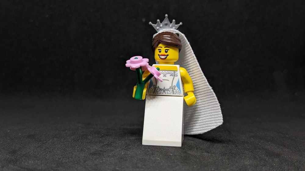 LEGO Minifigure - Bride, Series 7 (Gebraucht) in Adliswil für CHF 10 ...