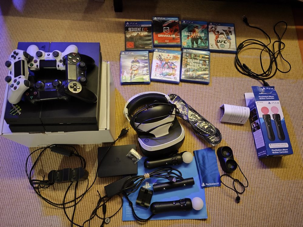 PS4 + 4 controllers + VR SET ver 2 + 8 games and accessories (Neu ...