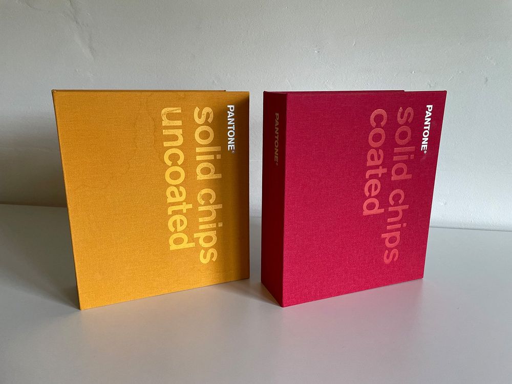 Pantone Solid Chips Two-Book Set / uncoated & coated (Gebraucht) in Alten für CHF 159 – nur ...