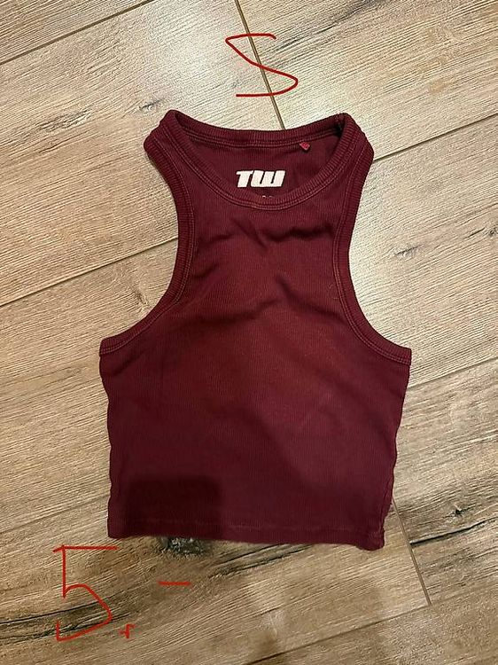 Haut pour femme (D'occasion) à La Tour-de-Trême pour CHF 10 – retrait ...