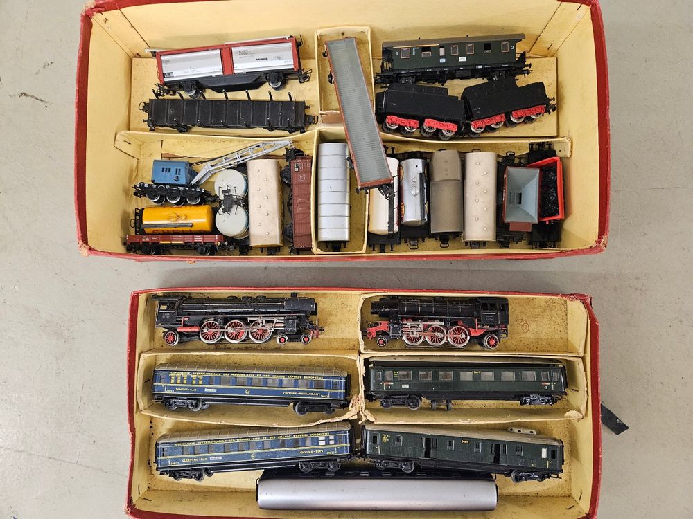 Märklin Eisenbahn (Defekt) in für CHF 140 – mit Lieferung auf Ricardo ...