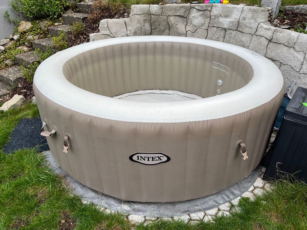 Whirlpool Intex PureSpa Bubble Massage (Gebraucht) in Schlosswil für ...