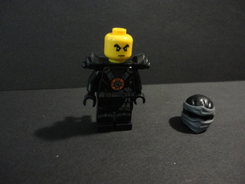 Lego NInjago Figurine Cole Deepstone Armor | Kaufen auf Ricardo