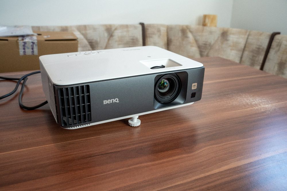 Beamer Benq TK700 4K | Kaufen auf Ricardo