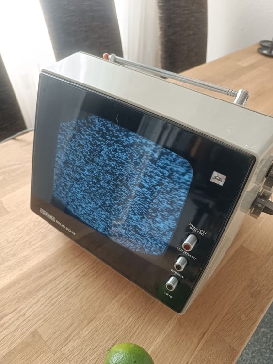 Retro Fernseher Toshiba Solid State FUNKTIONIERT (Gebraucht) in Sins ...
