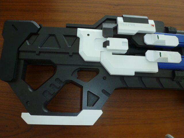 Soldier: 76 gun Cosplay (Gebraucht) in Untervaz für CHF 40 – mit ...