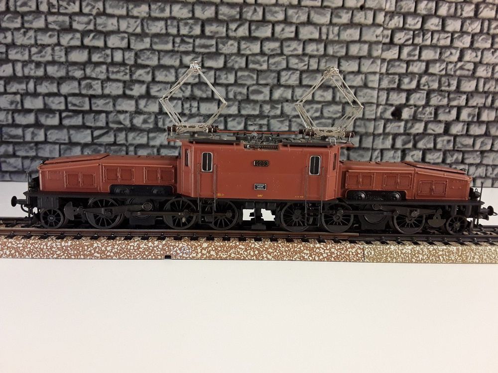 Roco 43941 SBB Ce 6/8 14253 braun _ KROKODIL _ Spur H0 (Gebraucht) in Uerikon für CHF 159 – mit ...