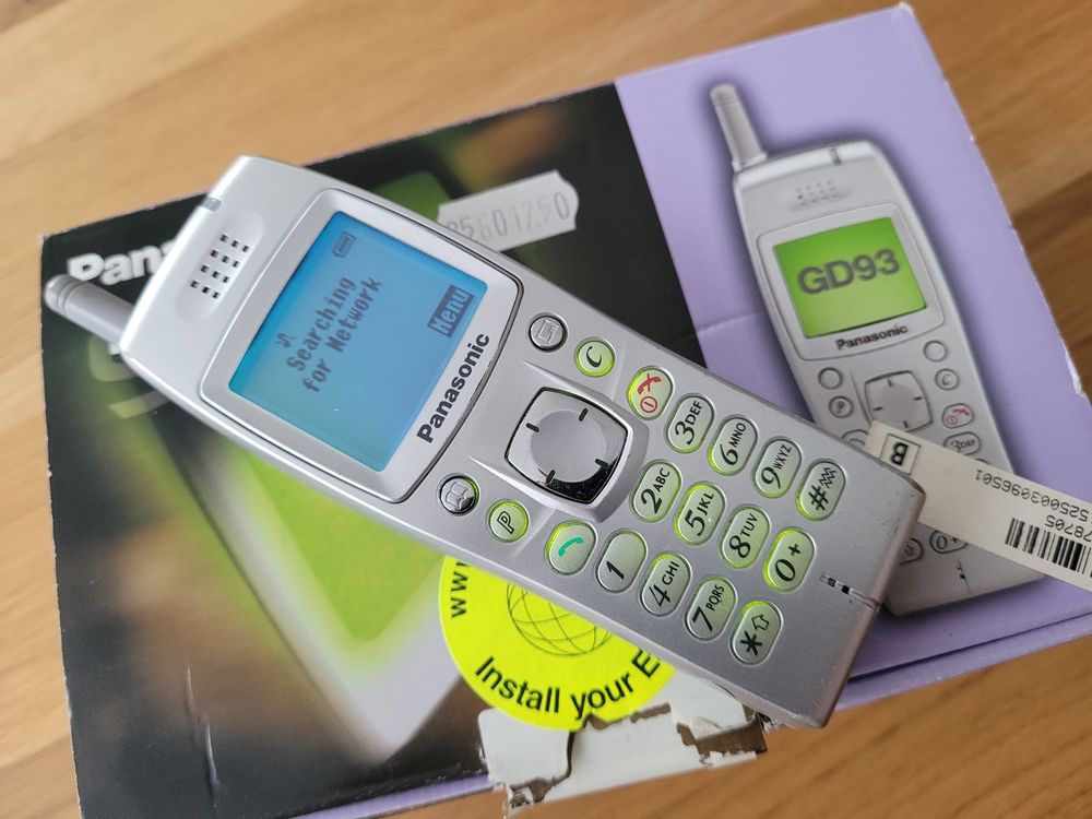Panasonic EB-GD93 – Vintage Handy mit Originalverpackung (Gebraucht) in ...