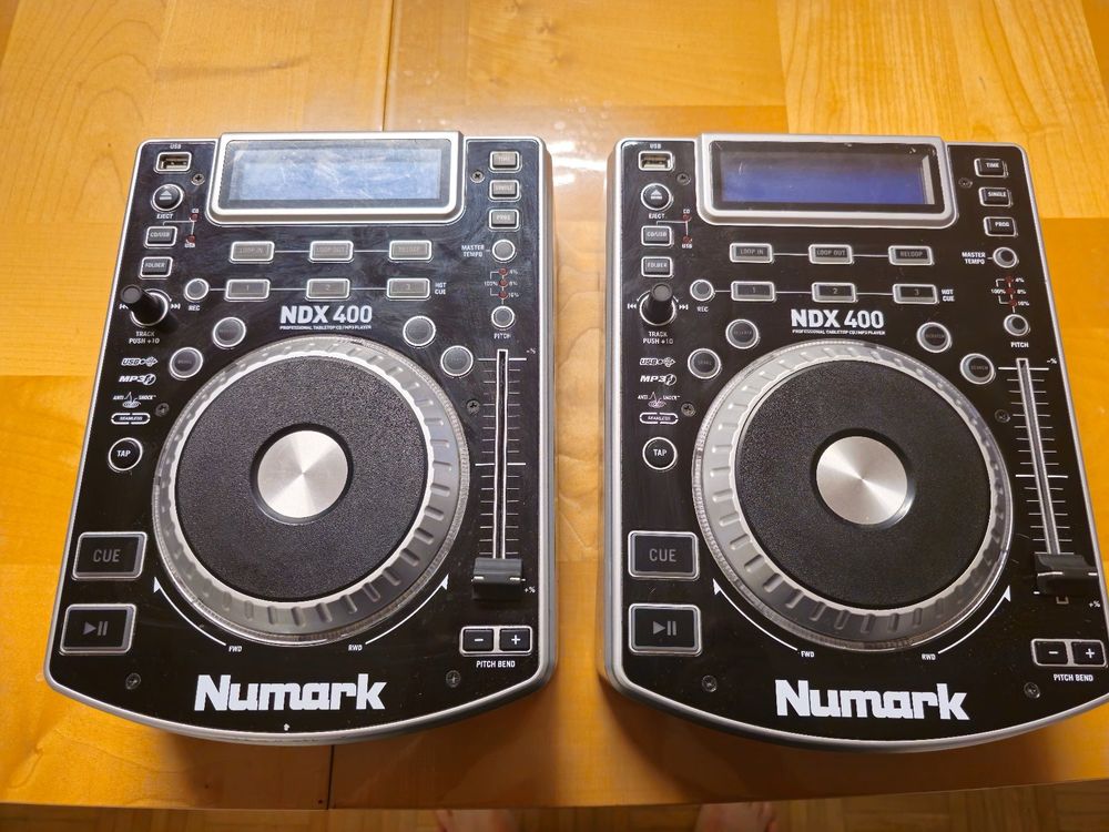 Exzellentes Numark NDX 400 DJ CD-Player Set mit USB (Gebraucht) in ...