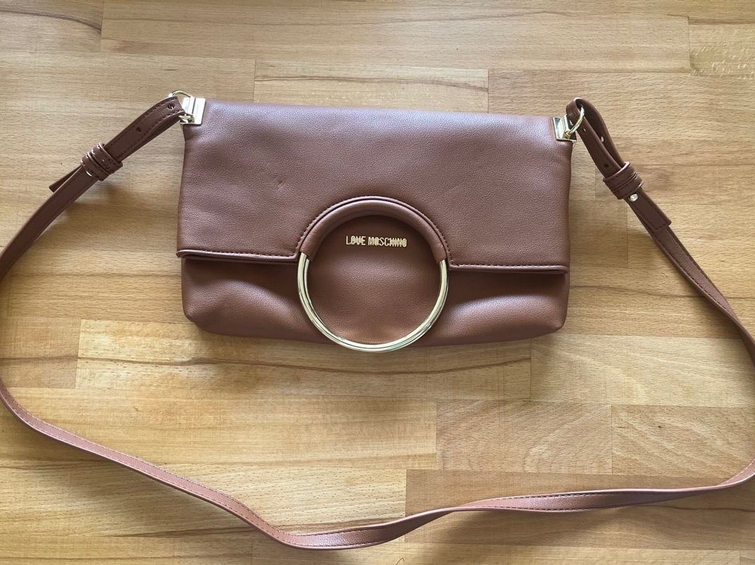 Elegante Love Moschino Tasche in Braun, neuwertig!👜 (Gebraucht) in ...