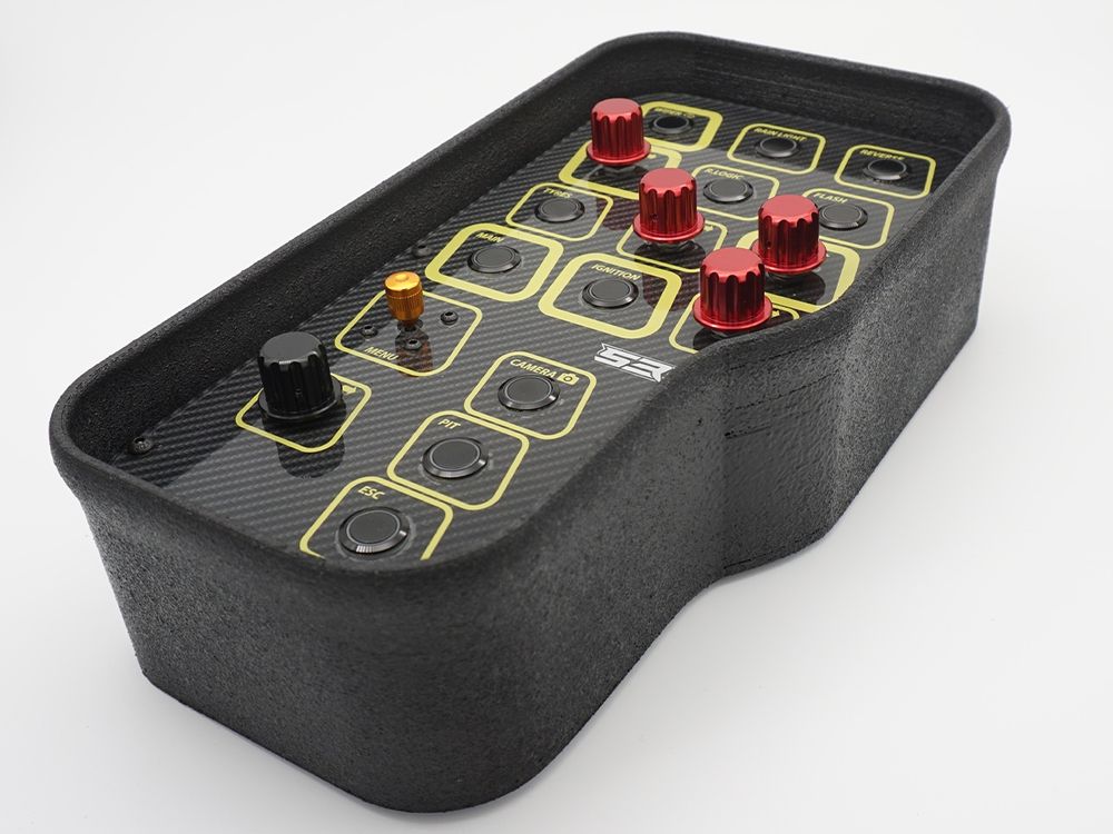 Simracing Buttonbox (Neu (gemäss Beschreibung)) in Steg im Tösstal für ...