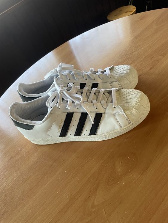Adiddas Sneaker gr.44 (Gebraucht) in Aarburg für CHF 30 – mit Lieferung ...