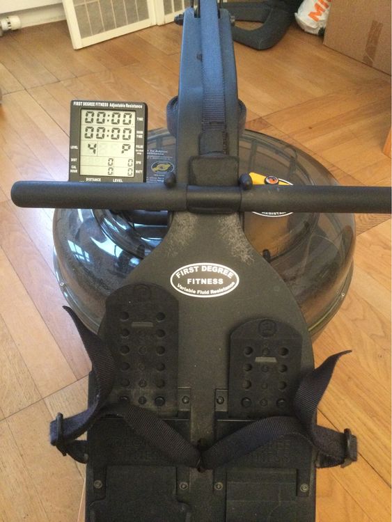 Rudergerät First Degree Fitness Apollo AR (Defekt) in Urdorf für CHF 51 ...