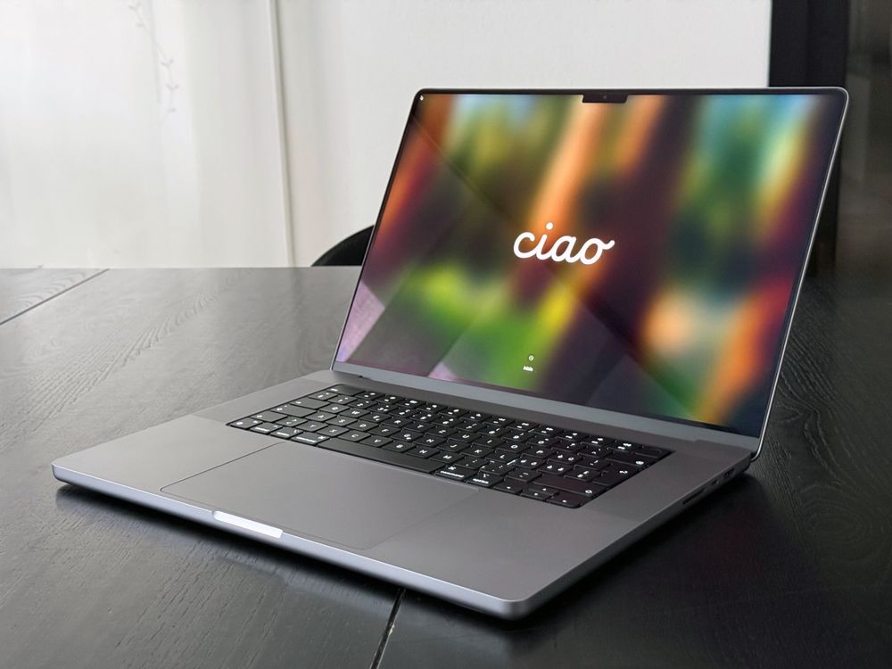 MacBook Pro 16" 2021/ M1Max/ 64 GB RAM/ 1 TB/ Space Black (Usato) a ...