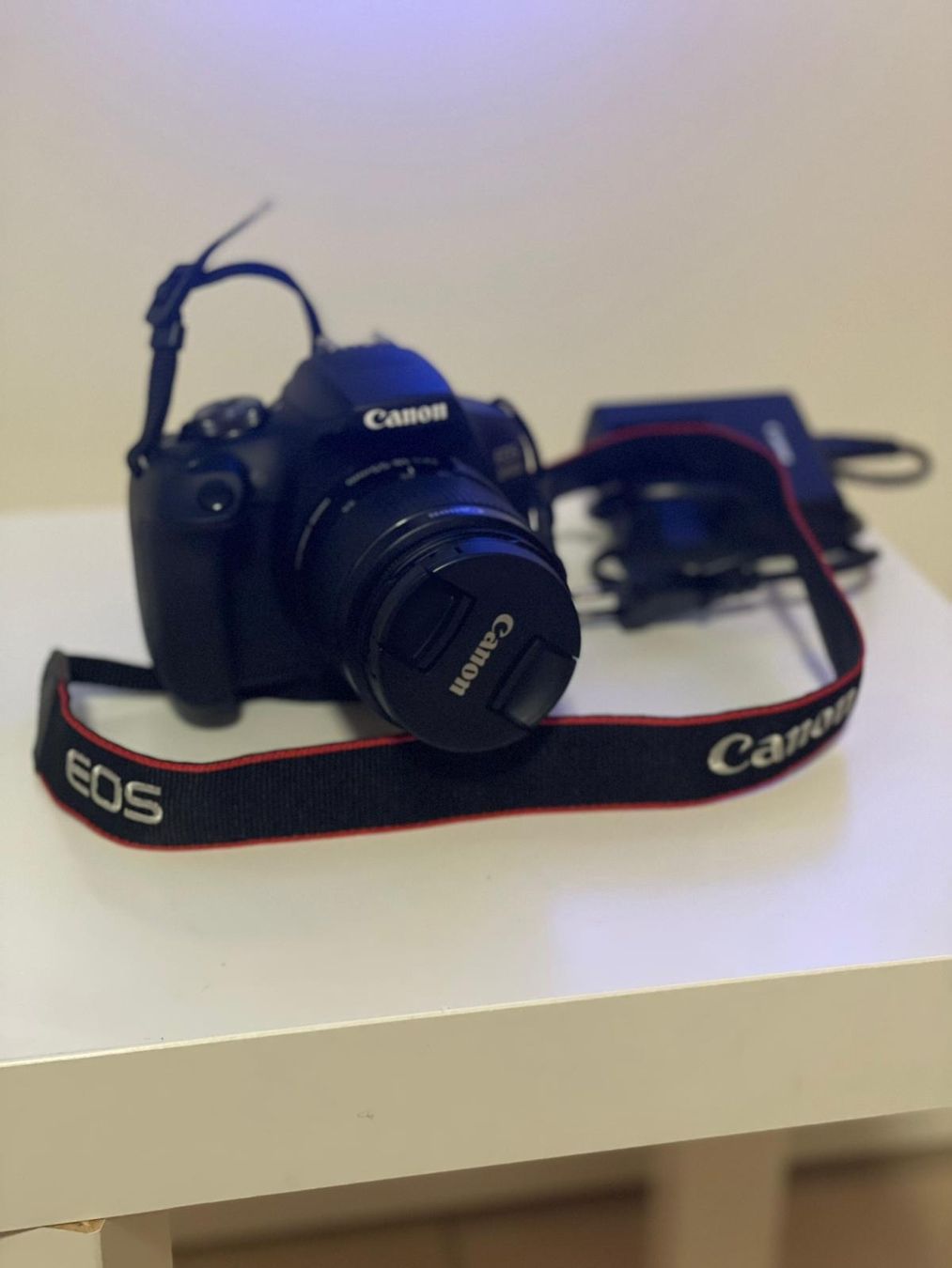 Cannon 2000D (Neu (gemäss Beschreibung)) in Mülligen für CHF 130 – mit ...