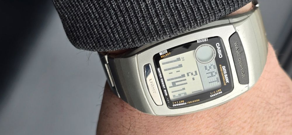 CASIO WAVE CEPTOR DATA BANK RADIO CONTROLLED HERREN UHR | Kaufen auf ...