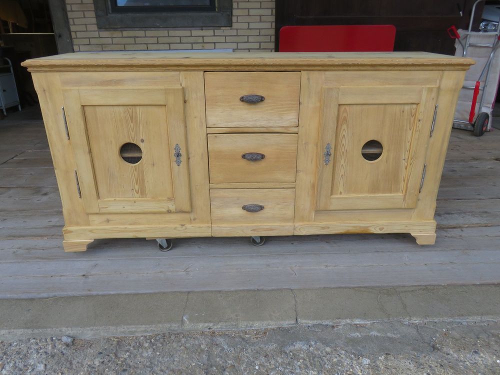 grosse antike Anrichte / Kommode / Sideboard (Gebraucht) in Ruswil für CHF 1590 – nur Abholung ...