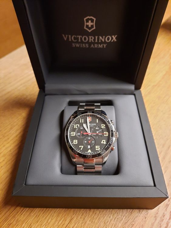 Victorinox Fieldforce Chrono in Schwarz, 42 mm - 241855, NEU (Neu ...