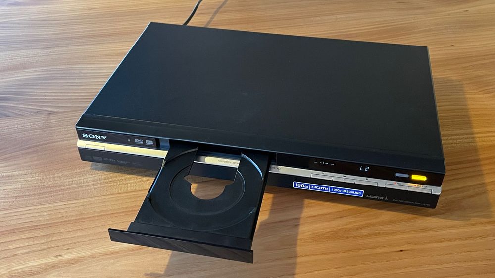 SONY Hard Disk Drive DVD Recorder 160GB (RDR-HX780) | Kaufen auf Ricardo
