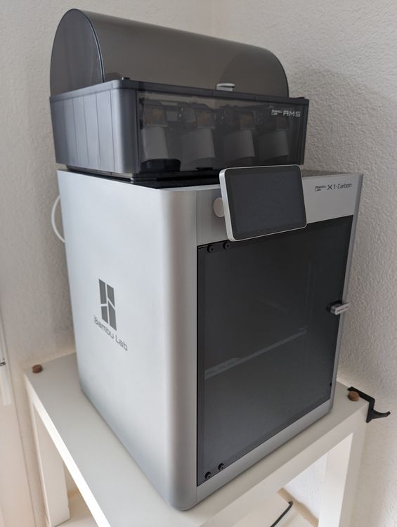 Bambu Lab X1C mit AMS (Combo) mit viel Zubehör | Kaufen auf Ricardo