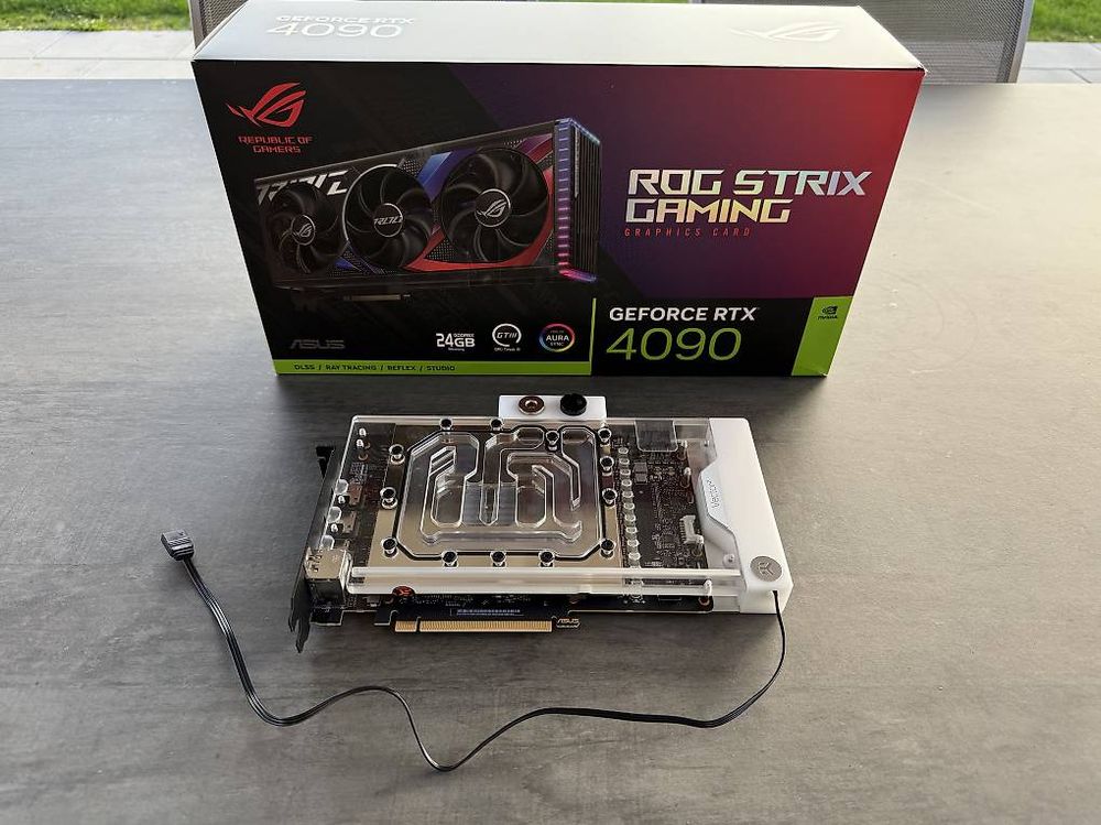ASUS ROG STRIX RTX 4090 24G Gaming EKWB Waterblock (Gebraucht) in ...