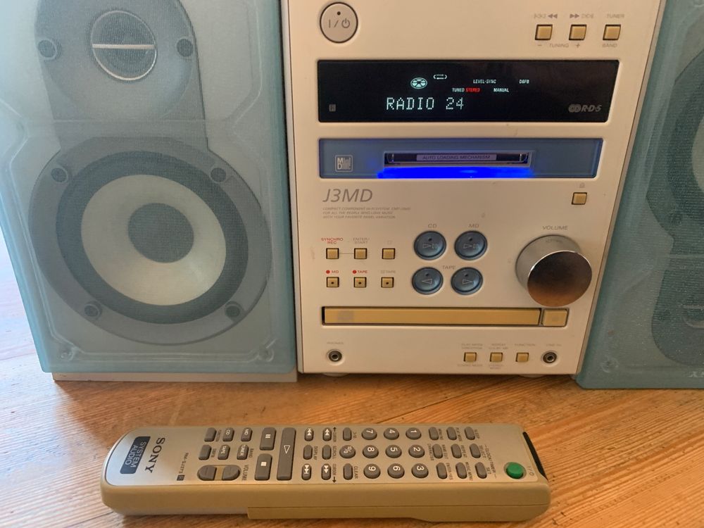 SONY COMPACT HIFI System: Cassette*MiniDisc*Radio*CD*2 Boxen (Gebraucht ...
