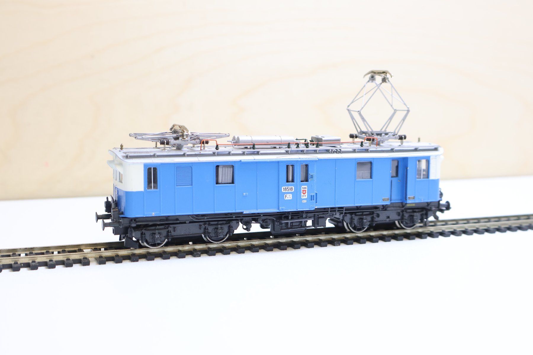 Roco SBB E-Lok Fe 4/4 Gepäcktriebwagen 43631 - DC H0 (Gebraucht) in ...