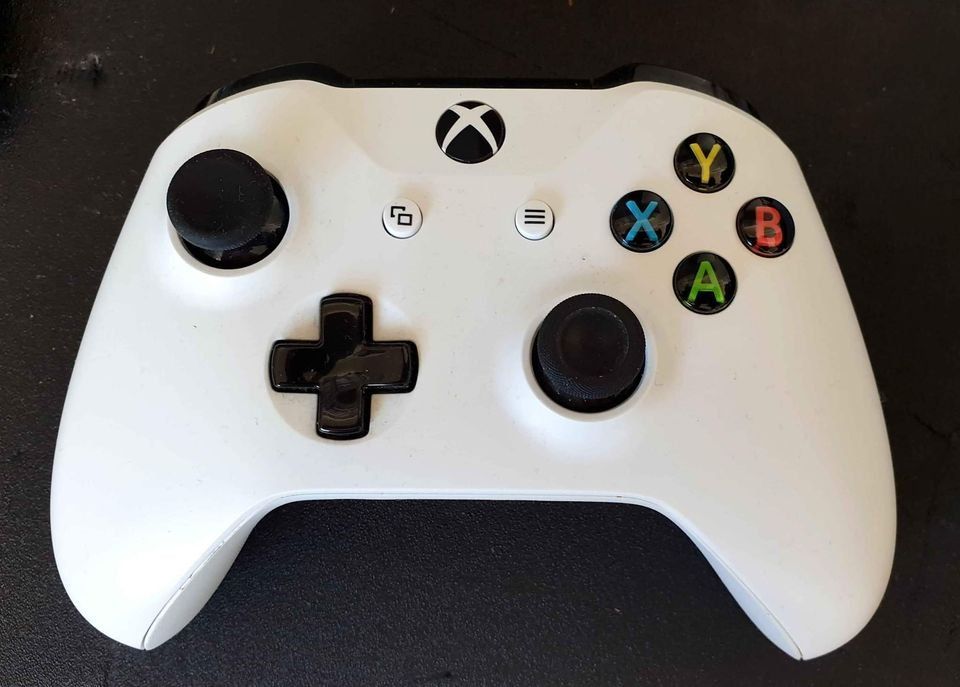 Manette Xbox one et pc comme neuve (Gebraucht) in Lausanne für CHF 33 ...