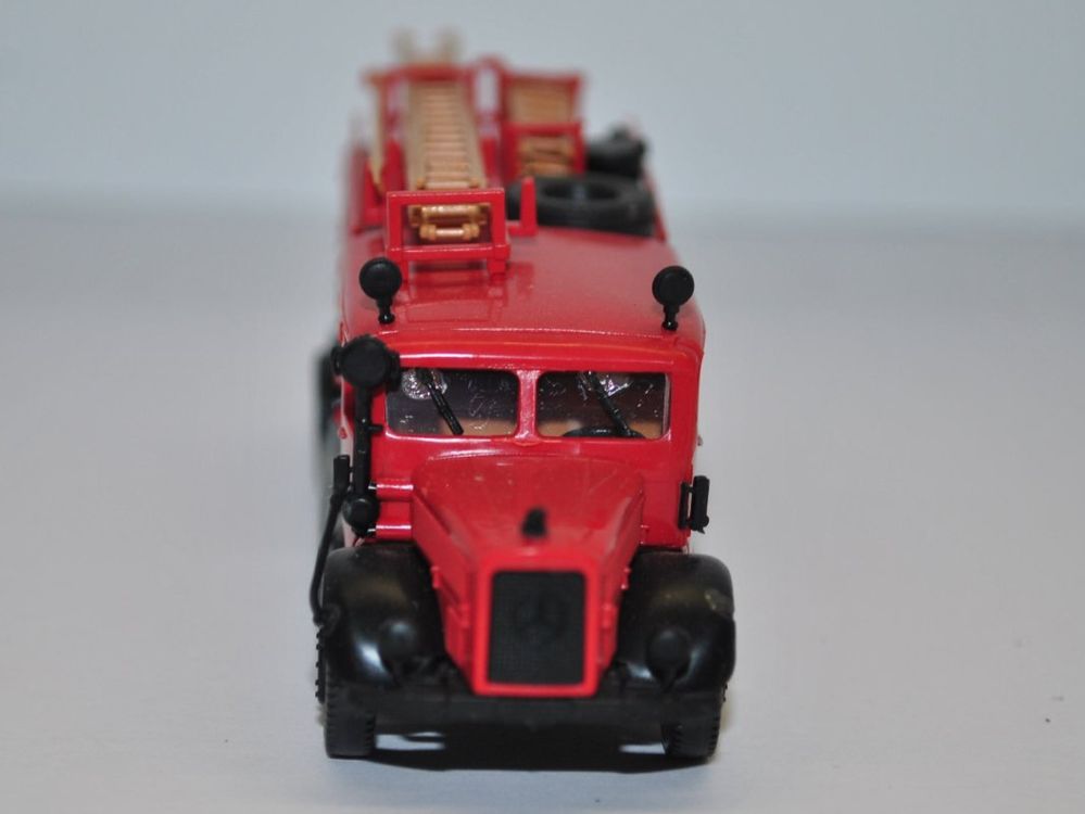 Roco LKW Mercedes Feuerwehr (EML402) (Gebraucht) in Aarwangen für CHF 3 ...