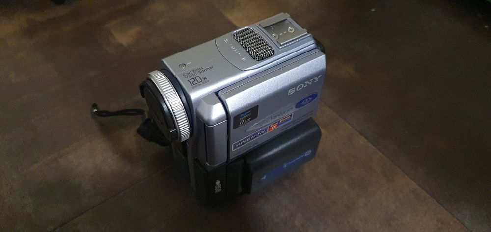 Caméra Sony DCR-PC9E PAL | Kaufen auf Ricardo