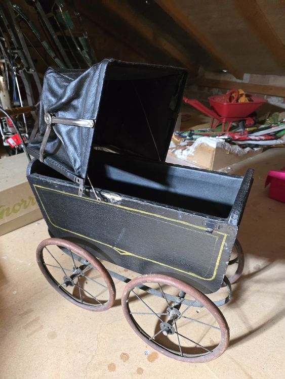Antiker Puppenwagen Nostalgie Retro Kinderwagen alt (Gebraucht) in Erlinsbach für CHF 110 – nur ...