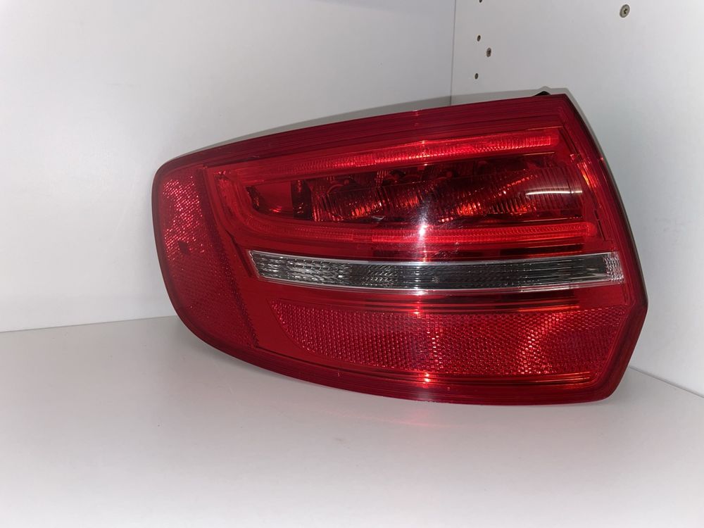 Audi A3 8P Heckleuchte links LED 8P4 945 095 E | Kaufen auf Ricardo