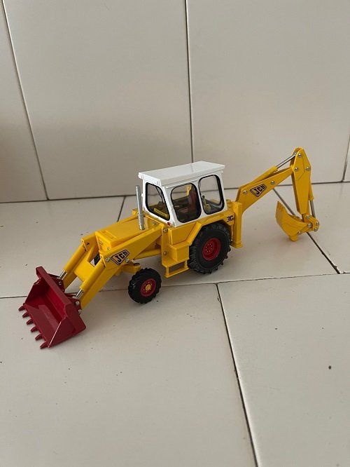 JCB 3C Mark III (Neu und originalverpackt) in Susten für CHF 35 – mit ...