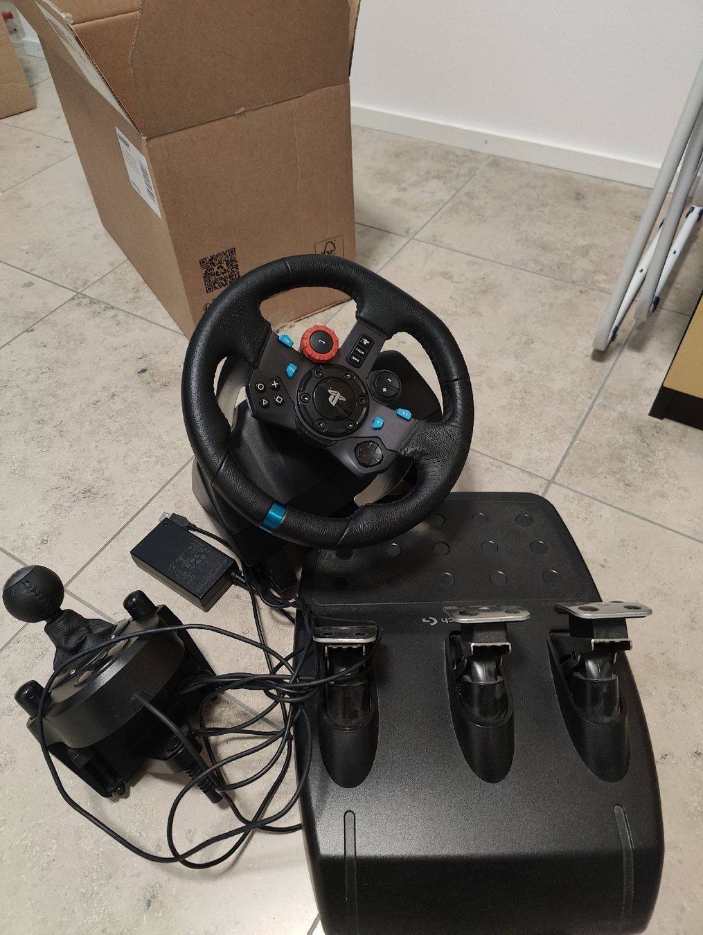 Logitech G29 Racing Wheel, pedals, shifter, PS4/PS5/PC (Gebraucht) in ...