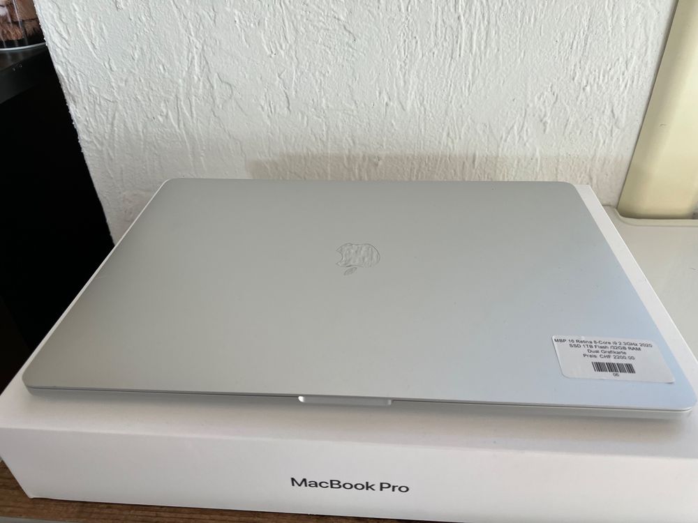 MacBook Pro 16|8-Core i9|1TB |2020 | Acheter sur Ricardo